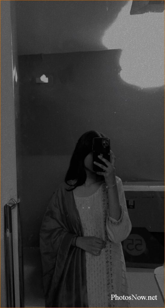 [1020+] Hidden Face DP for Girls, Pics, Images & Photos (2025)