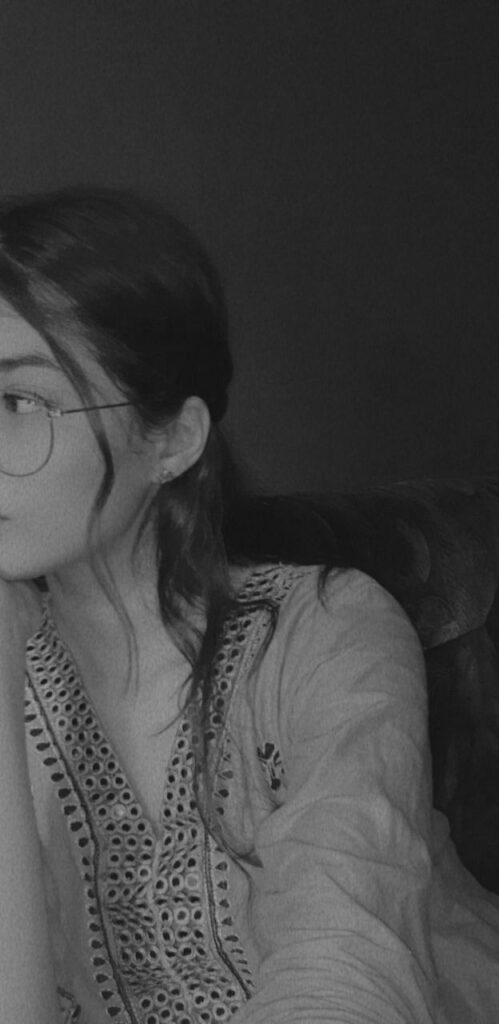 [1020+] Hidden Face DP for Girls, Pics, Images & Photos (2025)