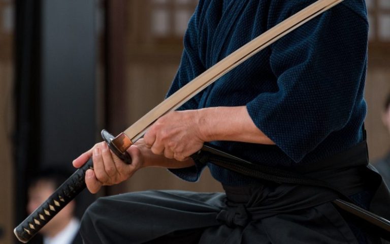 Why Are Katanas So Strong Compared to Other Swords?